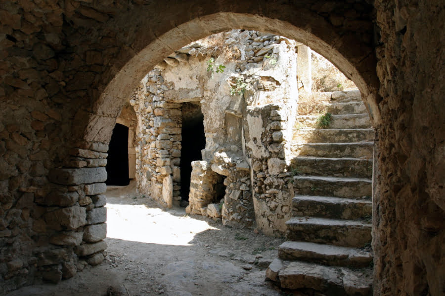 Kato Hora Castle - Monuments of Kythira - KYTHIRA